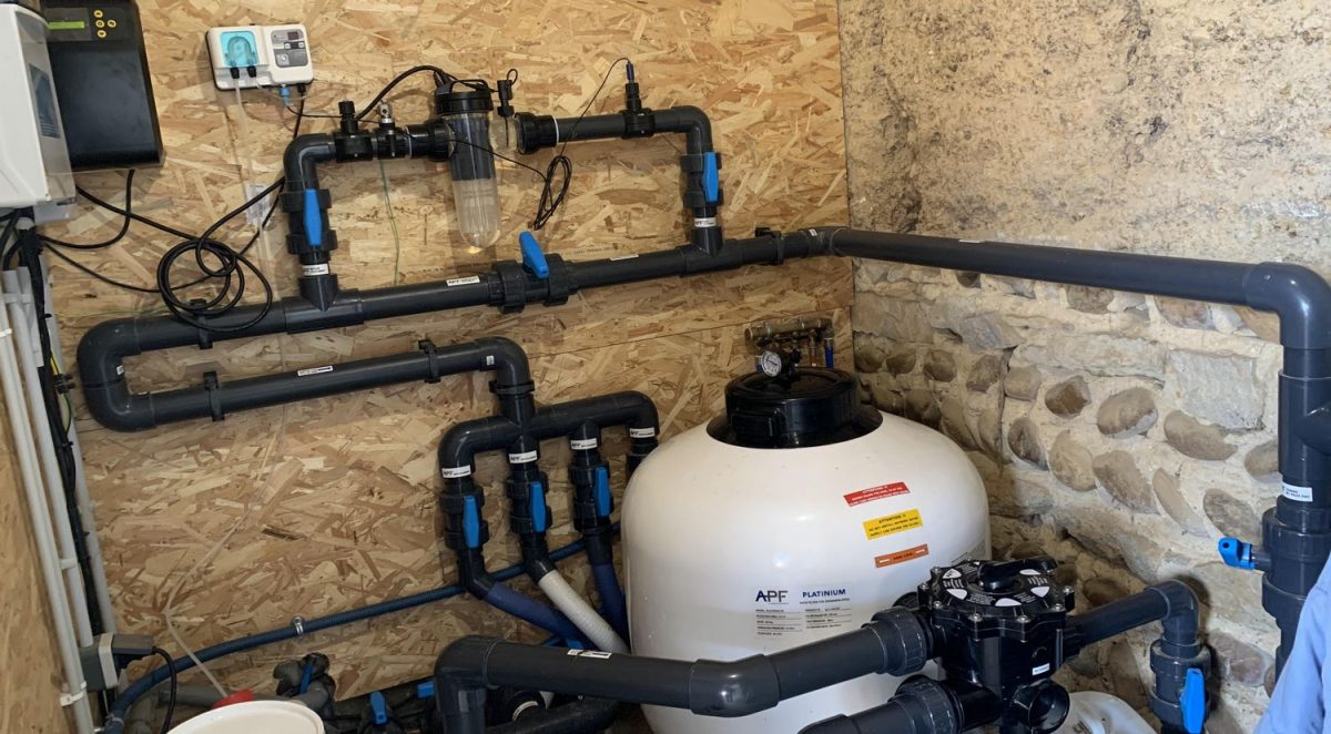 Local Technique d’une piscine | SDA PISCINE